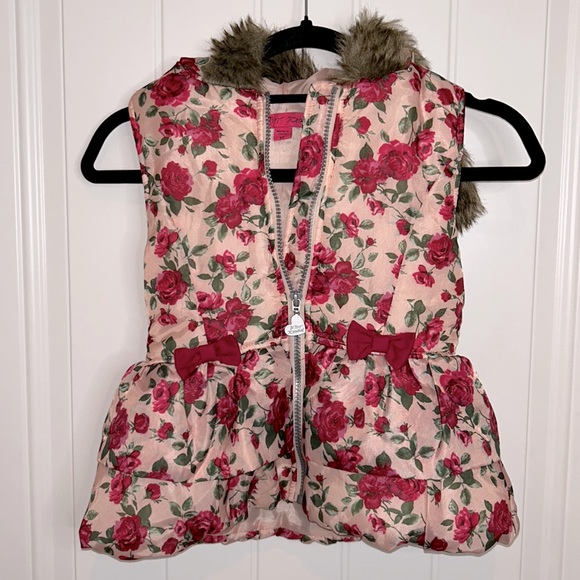 Betsey Johnson | Jackets & Coats | Betsy Johnson Pink Floral Puffer Vest Jacket With Faux Fur ...